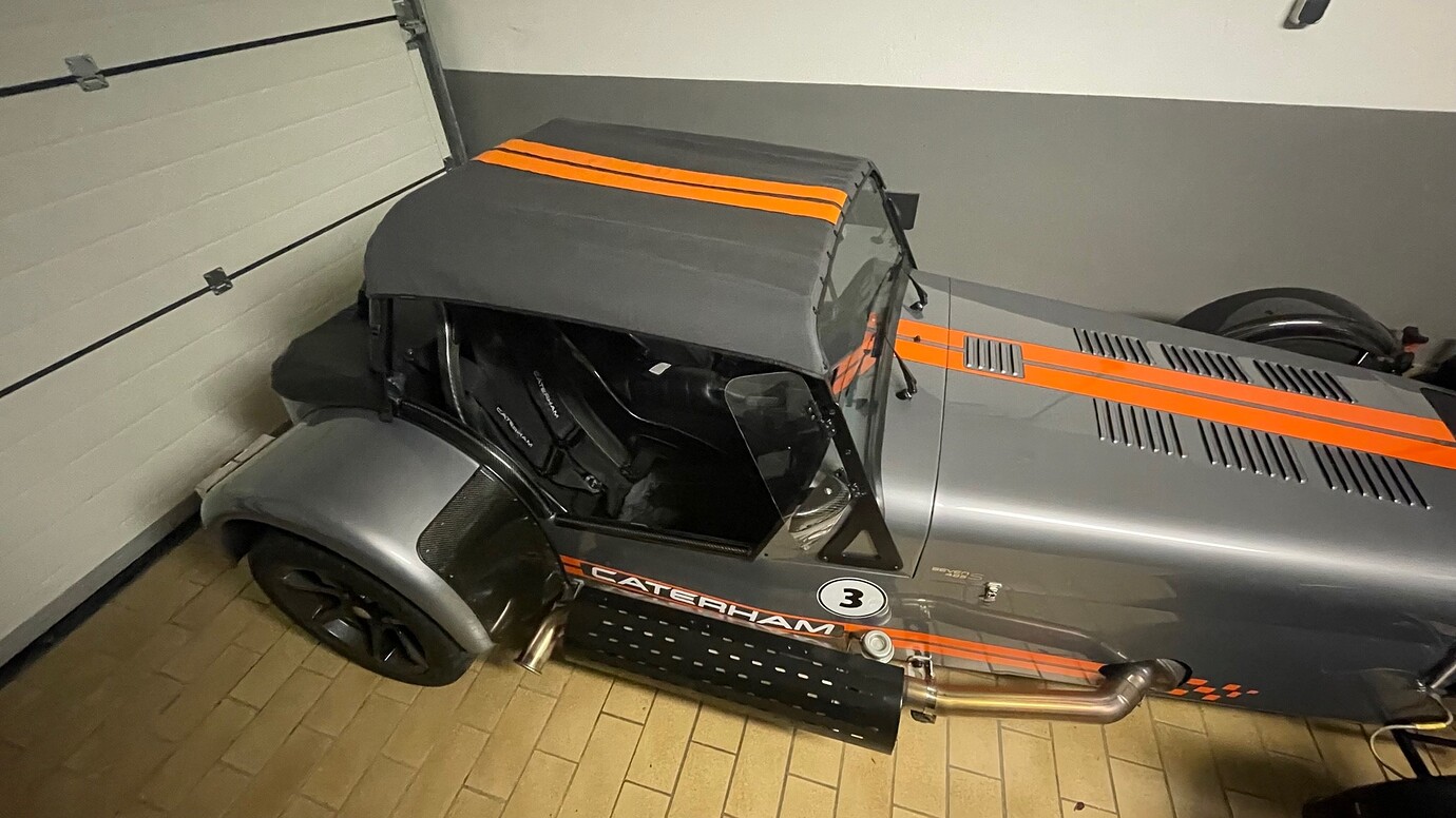 Neues Half Hood von Soft Bits (Transportfalten) - für die Straße - Caterham Car Club